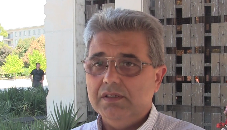 Димитър Недев: Вдигаме таксата на платените паркинги, за да ползвате градския транспорт ...