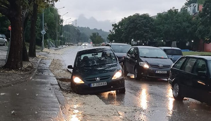 102 литра на квадратен метър дъжд се изляха в Русе - DUNAVMOST.com