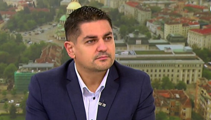 Радостин Василев: Категорично има координирани действия между Румен ...