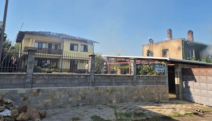 Две къщи пламнаха в Троянско - DUNAVMOST.com